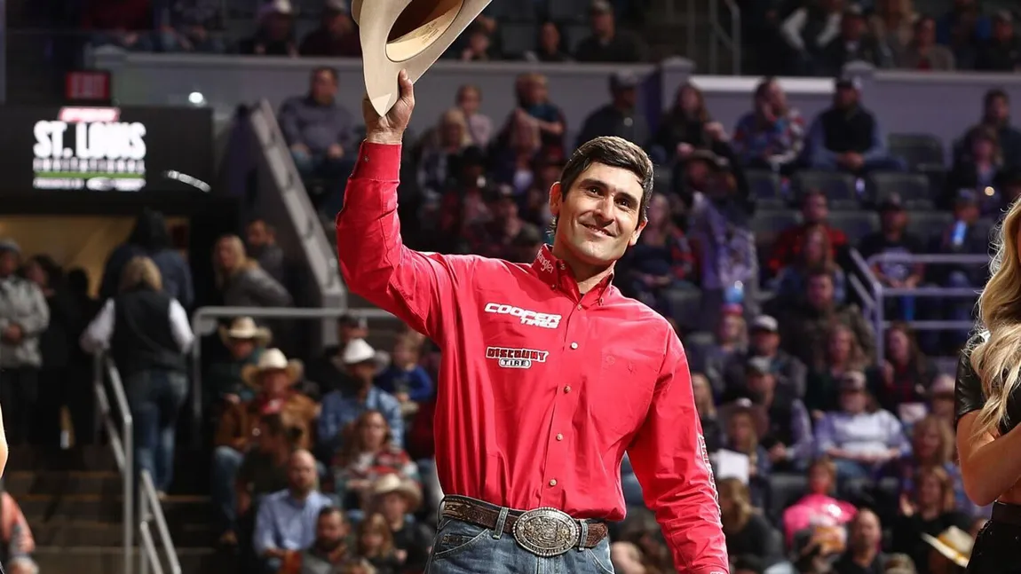Three-Time World Champion Silvano Alves Wins Round 1 in St. Louis via ...